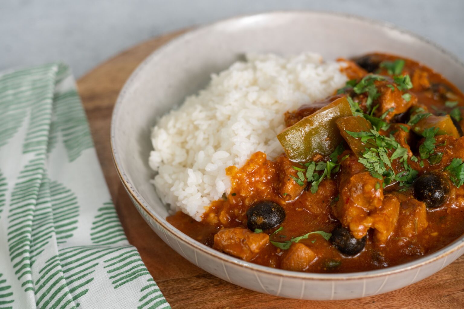 Pastele Stew Recipe Foodland - Banana-breads.com